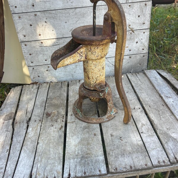 Antique Hand Water Pump - Etsy