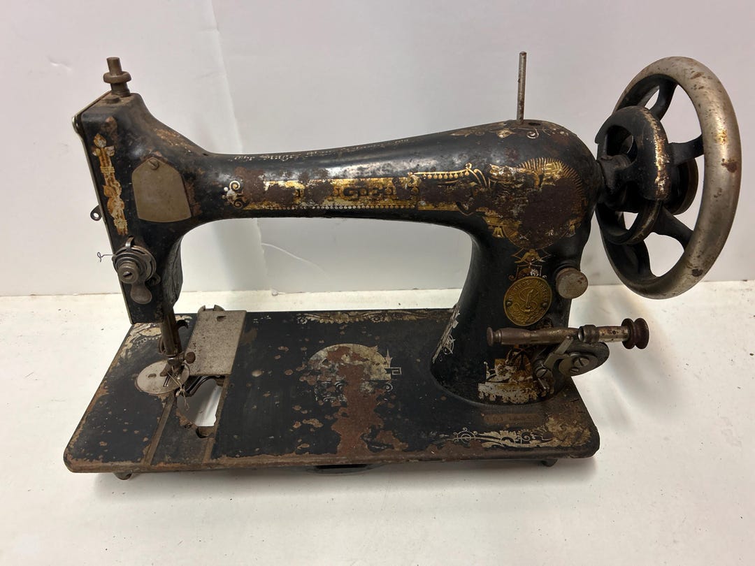 Singer Cast Iron Sewing Machine , , Salvage, Rustic, Industrial, Metal ...