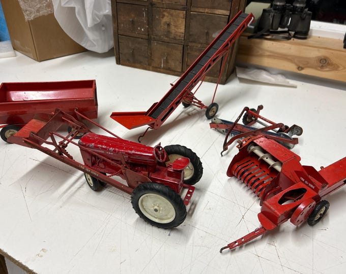 Vintage True Scale Farm Set, Tractor, Baler, Rake, Elevator, Wagon, Die ...