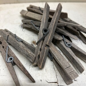 12 Vintage Wood Spring Loaded Clothes Pins, Vintage Laundry Supplies ...