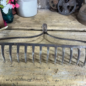 Salvage Rustic Garden Rake Head Garden Wall Art / Farm, Hanger - Etsy
