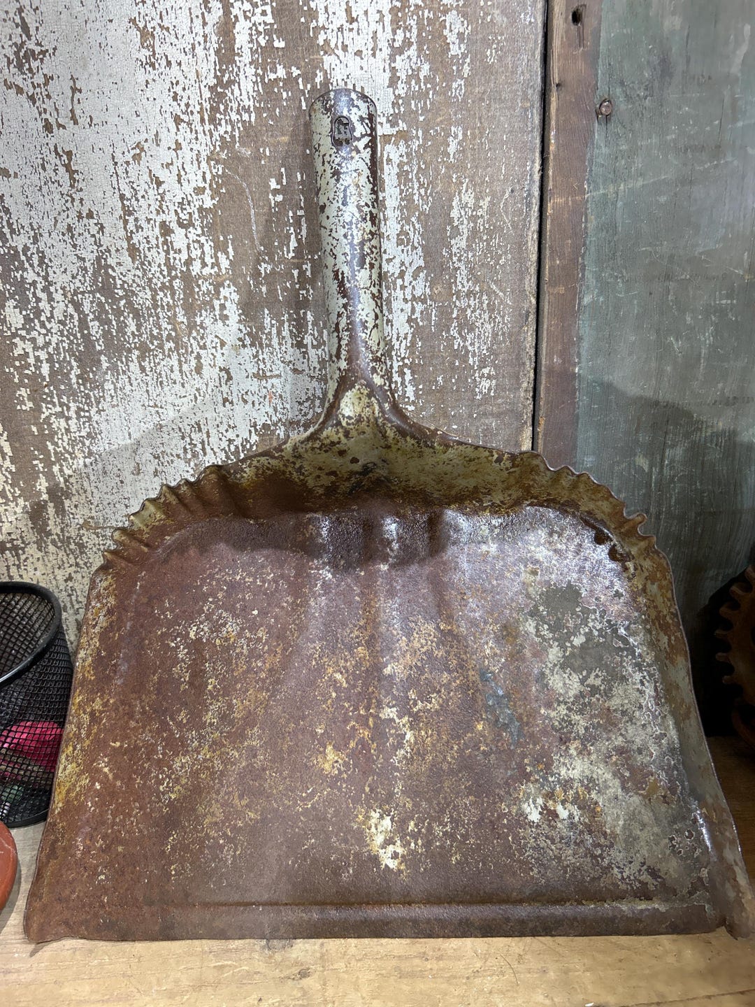 Vintage Farmhouse Metal Dust Pan, Straight From the Farm - Etsy