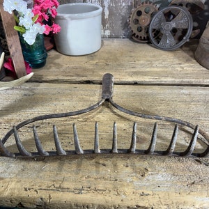 Salvage Rustic Garden Rake Head Garden Wall Art / Farm, Hanger - Etsy