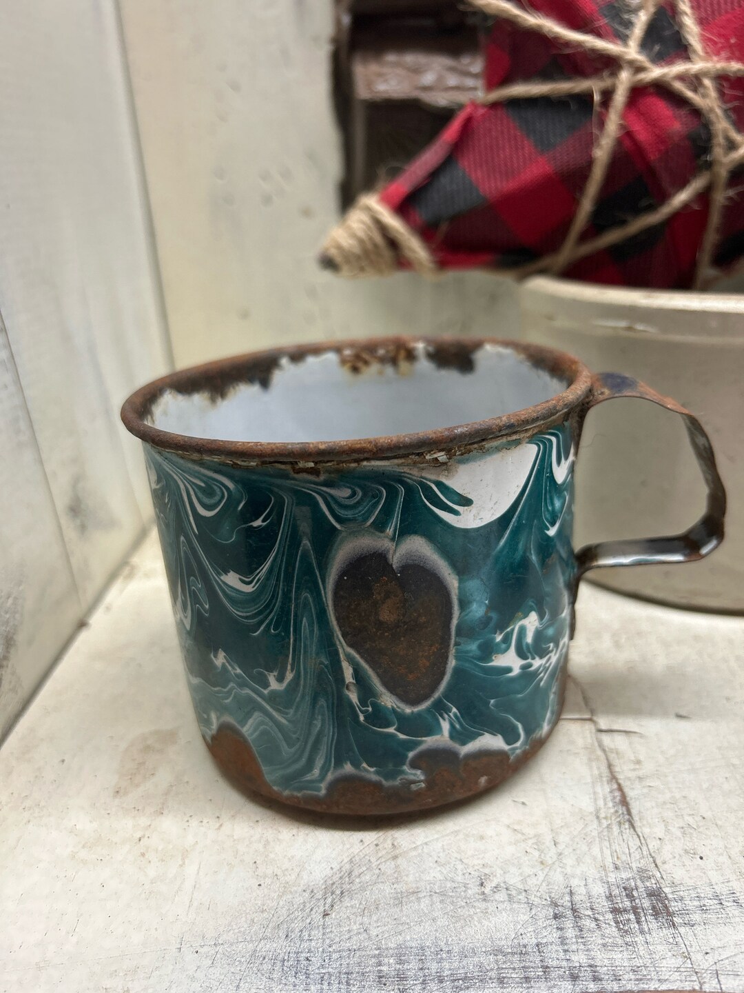 Vintage Enamel Tin Cup , Enamelware , Farmhouse Kitchen Decor Design - Etsy