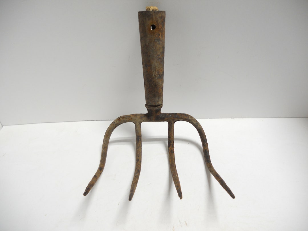 Farm Salvage ,vintage Farm Fork Rake Head, Hanger. W/screw Hole - Etsy
