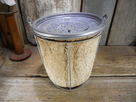 Vintage Fishing MINNOW BUCKET - Etsy