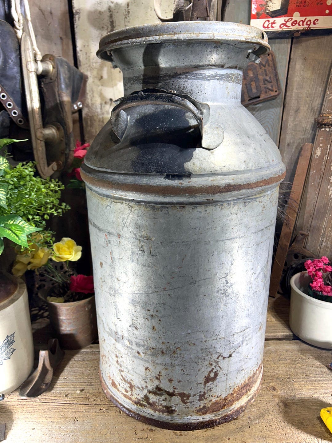 Vintage 10 Gallon Milk Can. Southern Dairies Syrup Bucket.... Farm ...