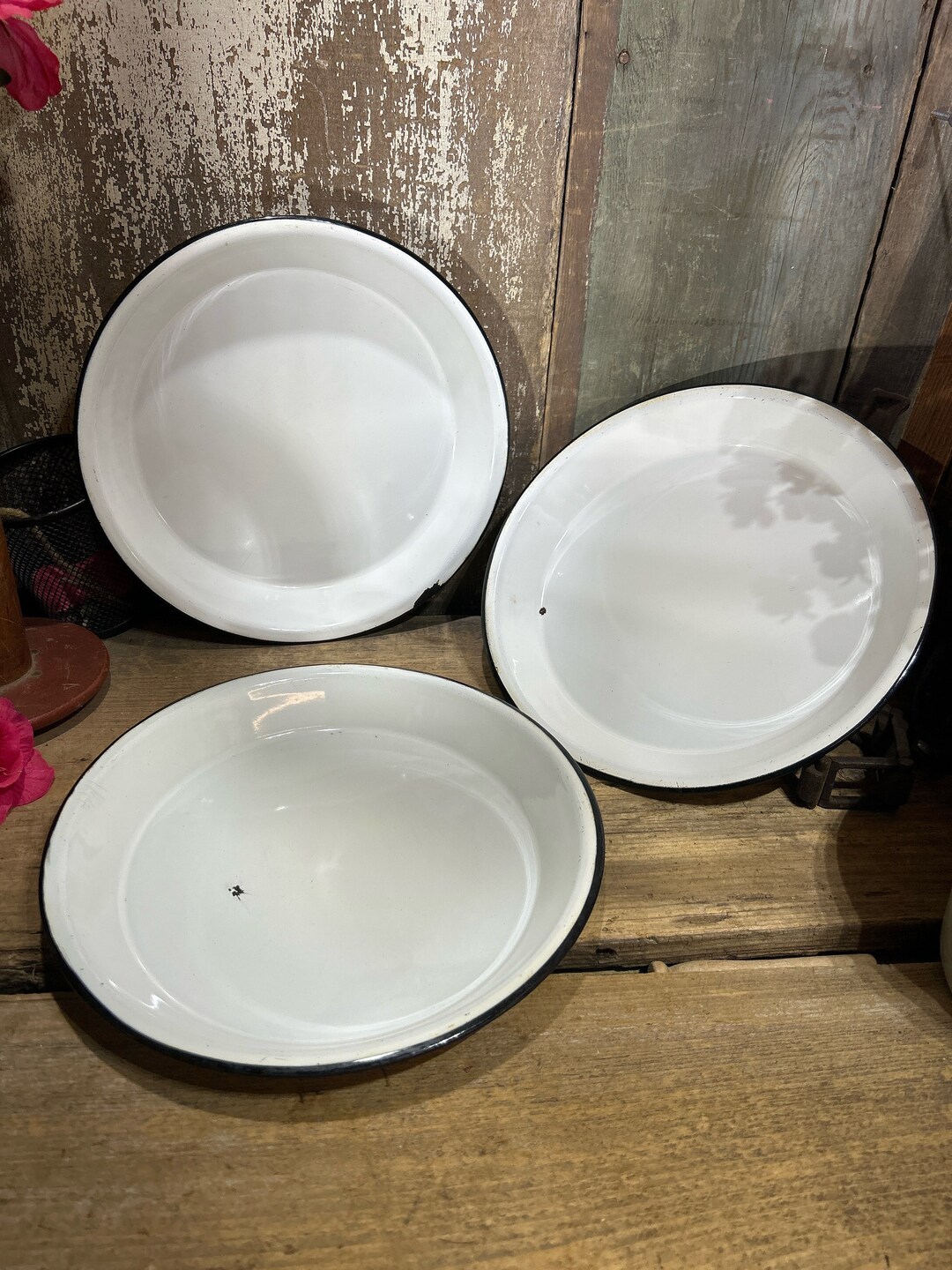 Vintage White and Black Enamelware Pie Plates, All for One - Etsy
