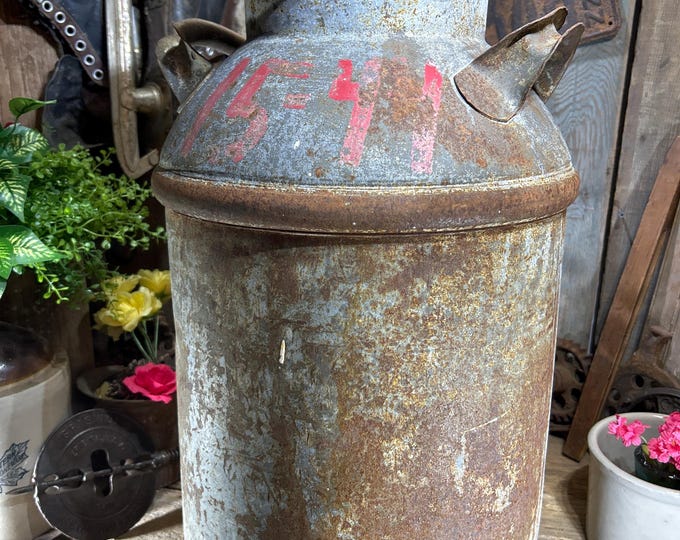 Vintage 10 Gallon Milk Can Syrup Bucket.... Farm Salvage. Garden ...