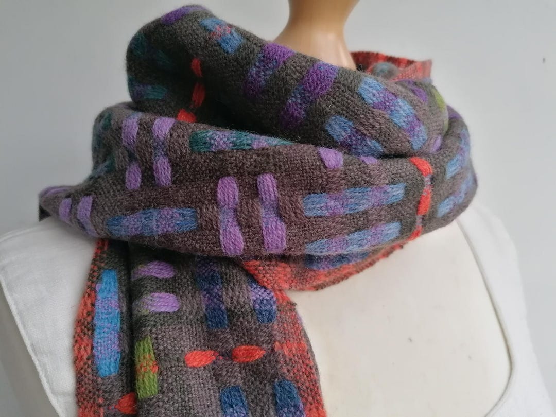 This is a Very Warm and Lofty Scarf in 100% Lambswool Woven in a Very ...