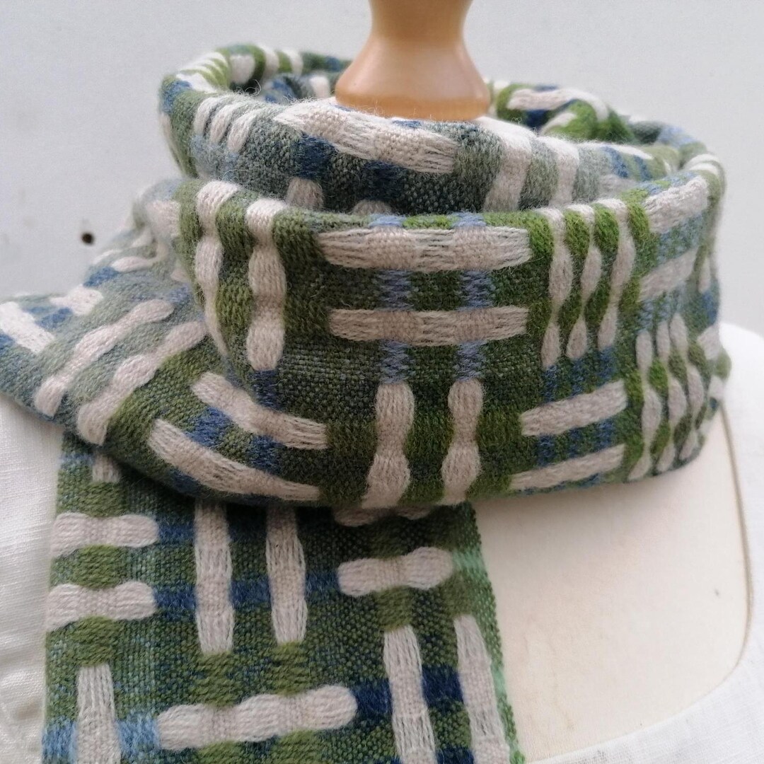 A Beautiful Warm, Light and Lofty Handwoven Scarf in 100% Lambswool ...