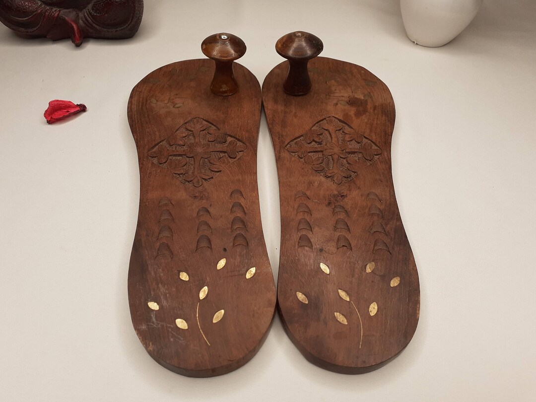 Himalayan"yogis"handcrafted Traditional Wooden Slippers,unique Carved ...