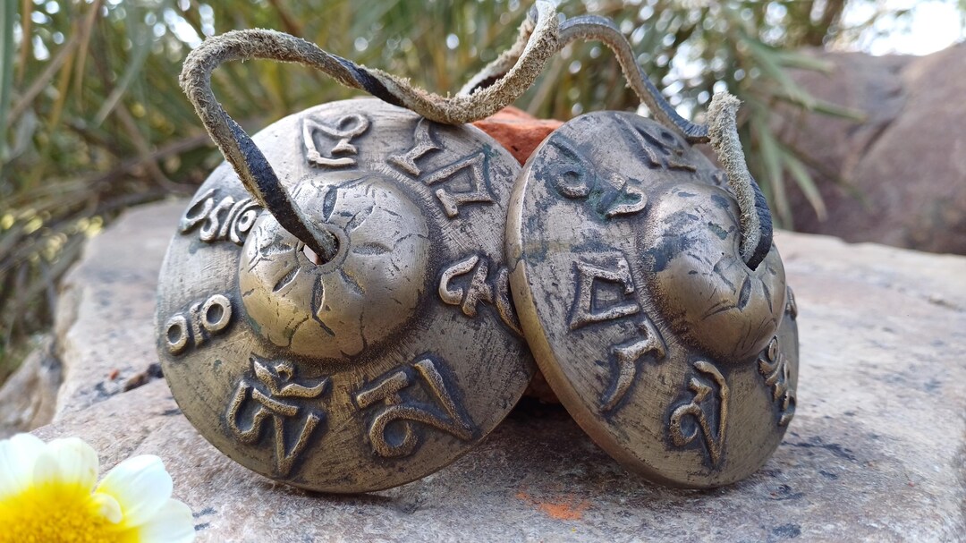 Vintage Rare Authentic Tibetan Mantra Om Mani Carved Tibetan Tingsha ...