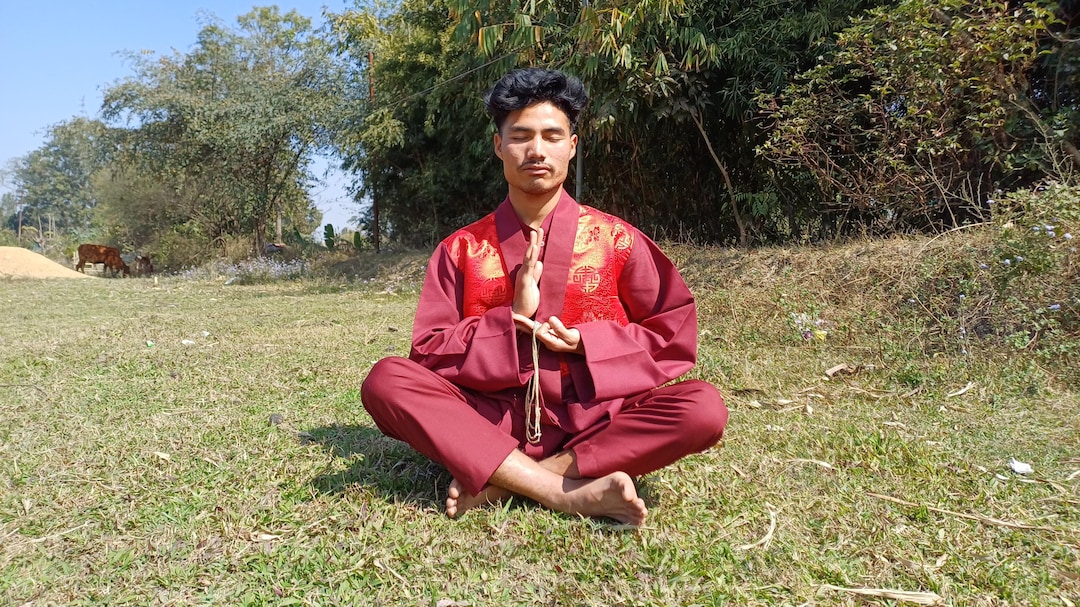 Tibetan Buddhist Monk Robe Set, Monk Robe,monastry Style,buddhist ...