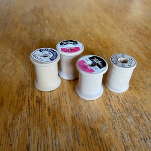 30 Vintage Thread Spools - Etsy