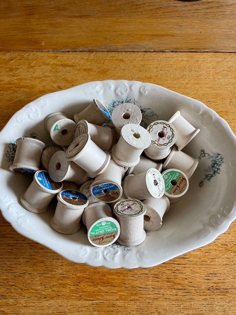 30 Vintage Wooden Thread Spools - Etsy