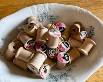 30 Vintage Wooden Thread Spools - Etsy