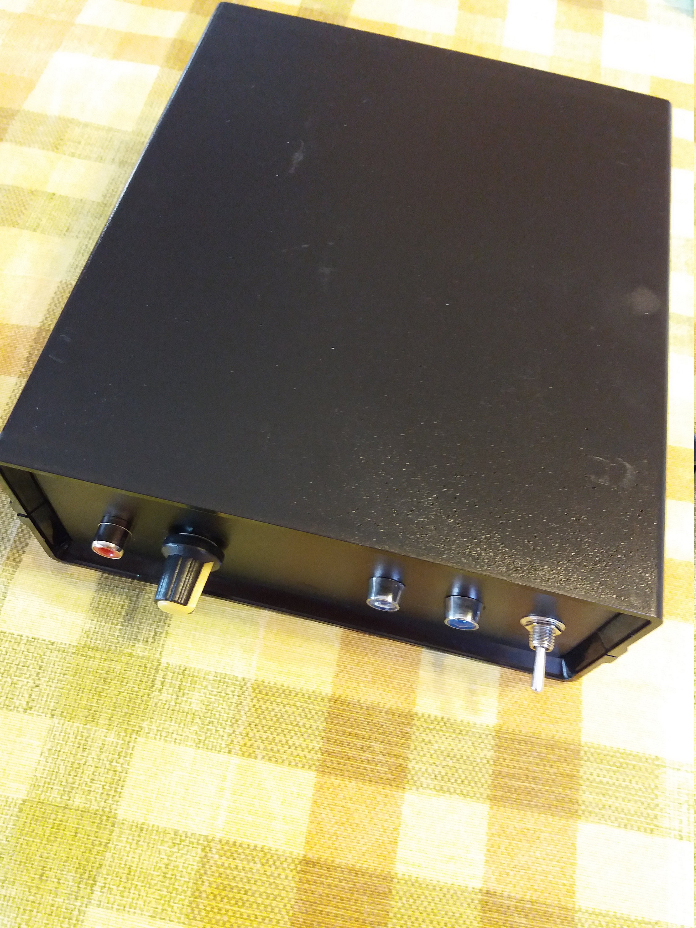 A VFO Controlled Professional 2.5 Watts 800-1650 Khz AM Mosfet Radio ...