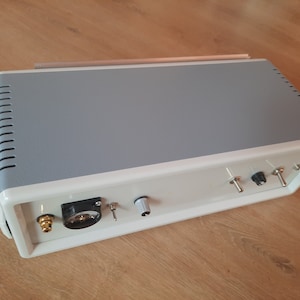 A 100W PEP Output Mosfet AM Broadcast Band Radio Transmitter With VFO ...