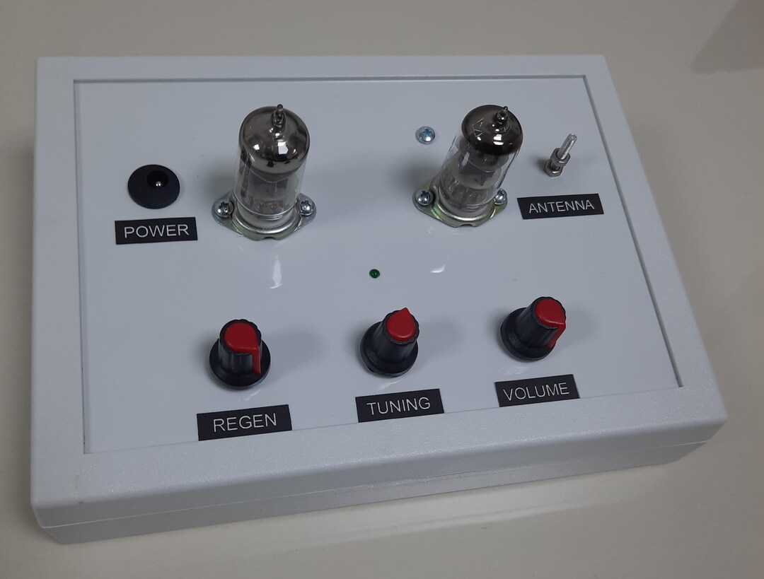 A Handmade Two 6AK5 Tube High Performance Shortwave Regen Radio ...