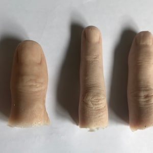 1 Severed Gelatine Finger Prosthetic Prop. Perfect for TV, Film, Stage ...