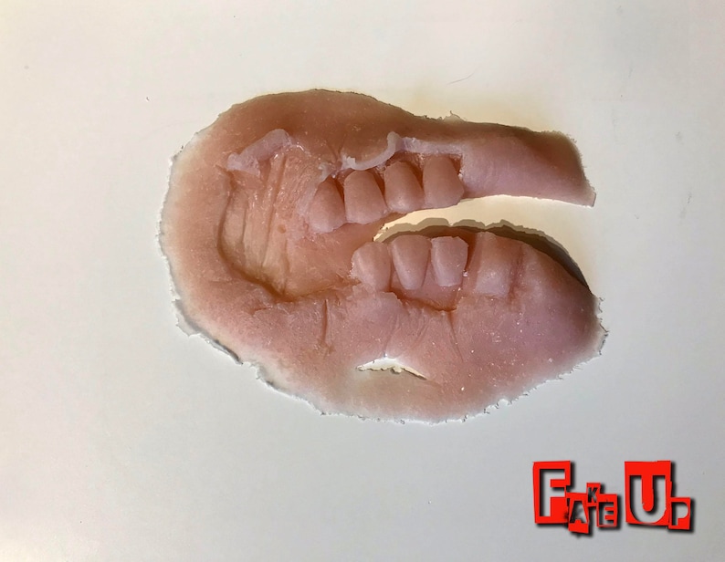 Gelatine Ripped Zombie Jaw Prosthetic: Halloween SFX Cosplay - Etsy