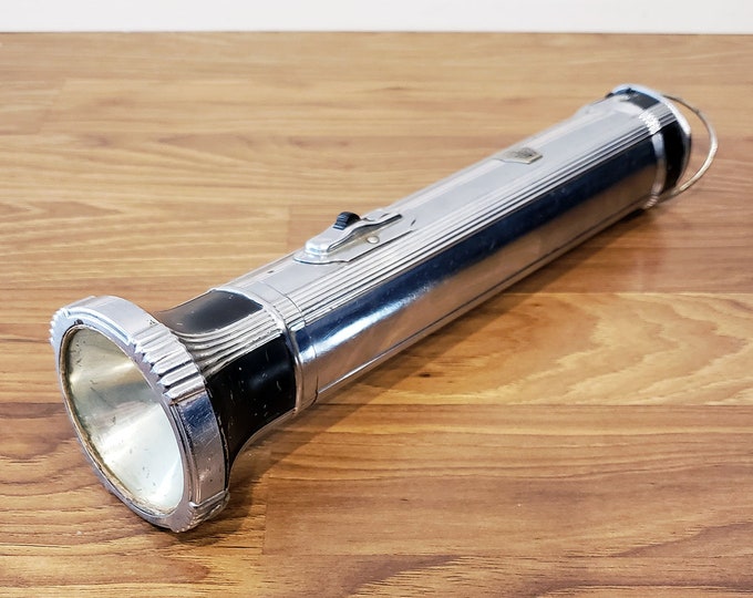 1930s Eveready Masterlite Art Deco Flashlight, Black & Chrome, Model ...