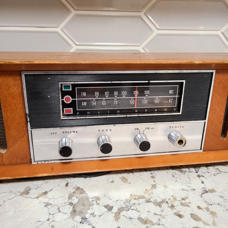 1972 Strauss Wooden AM FM Radio Model LT-788 Solid State - Etsy Canada