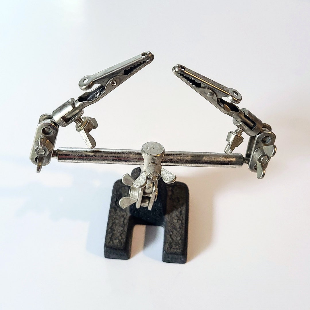 Vintage 'helping Hands' Weighted Dual-clamps Tool, Made in Taiwan Circa ...