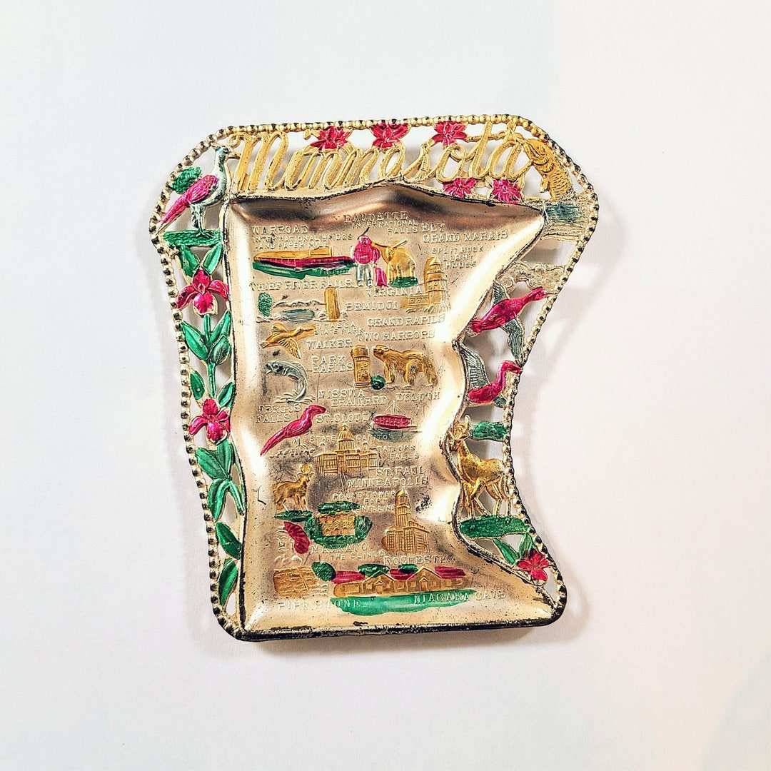 1950s 'minnesota' Souvenir Pot Metal Ashtray Trinket Dish, Hand Painted ...