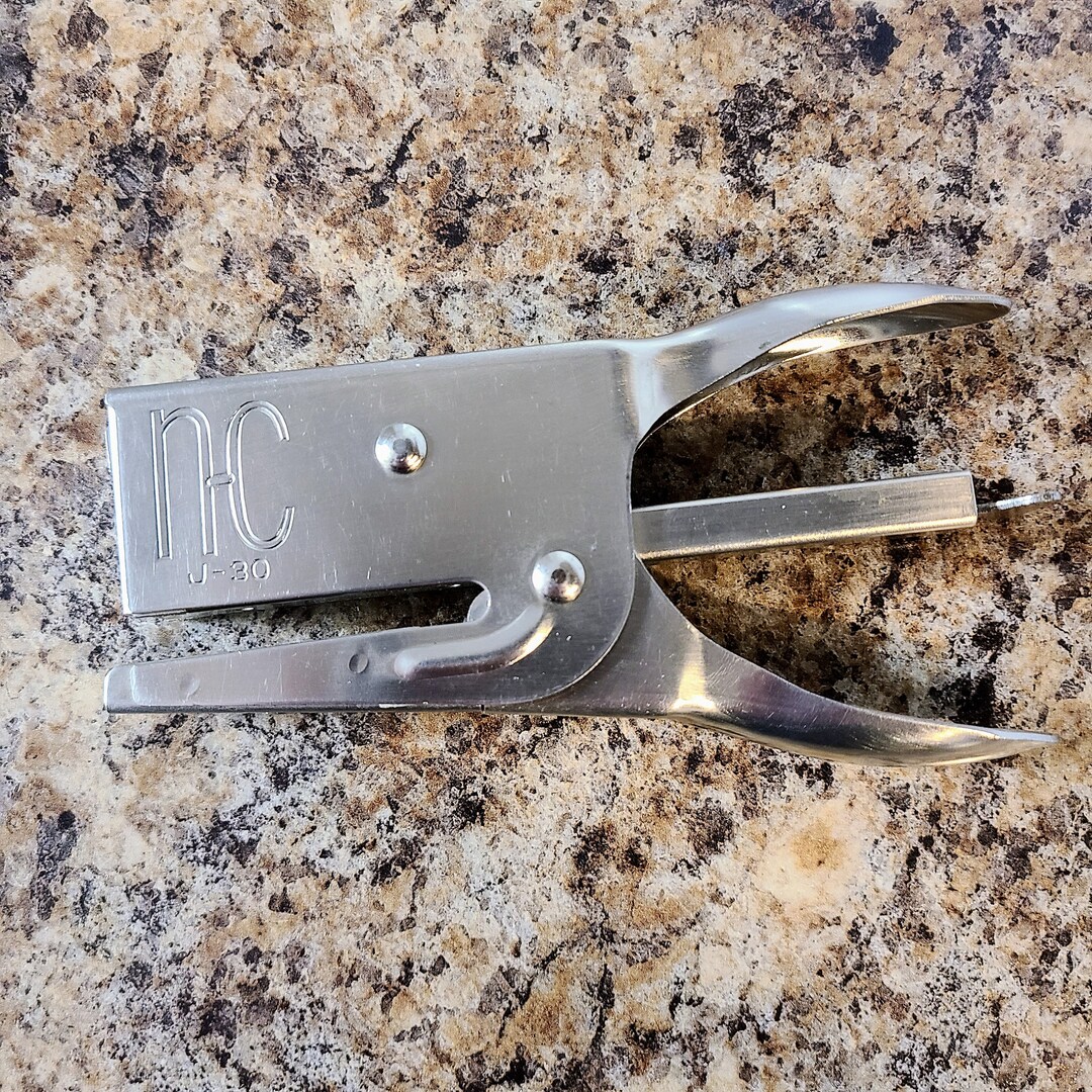 1950s Neva-clog J-30 Metal Stapler, Made in USA by Nevaclog Products ...