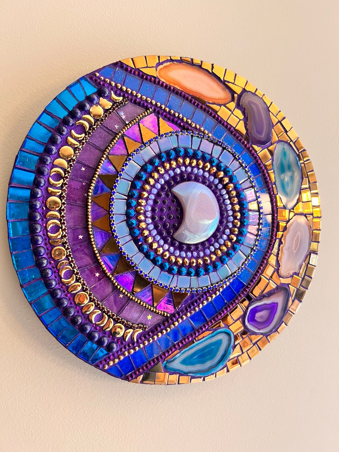 Royal Moon Inspired and in Honor of HM Elizabeth II in the Royal Colors ...