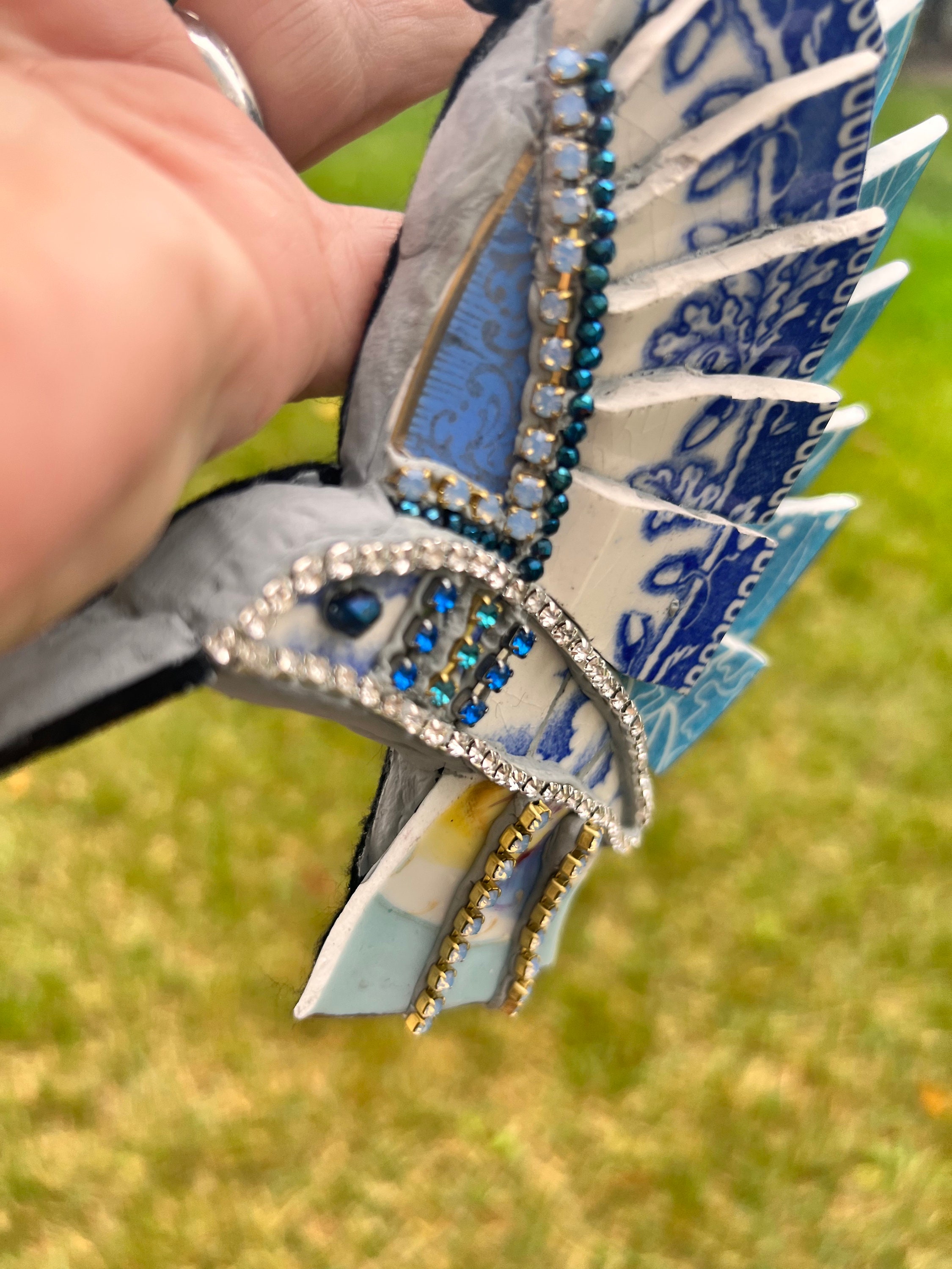 HUMMINGBIRD Unique Vintage China Embellished Hummingbird Mosaic ...