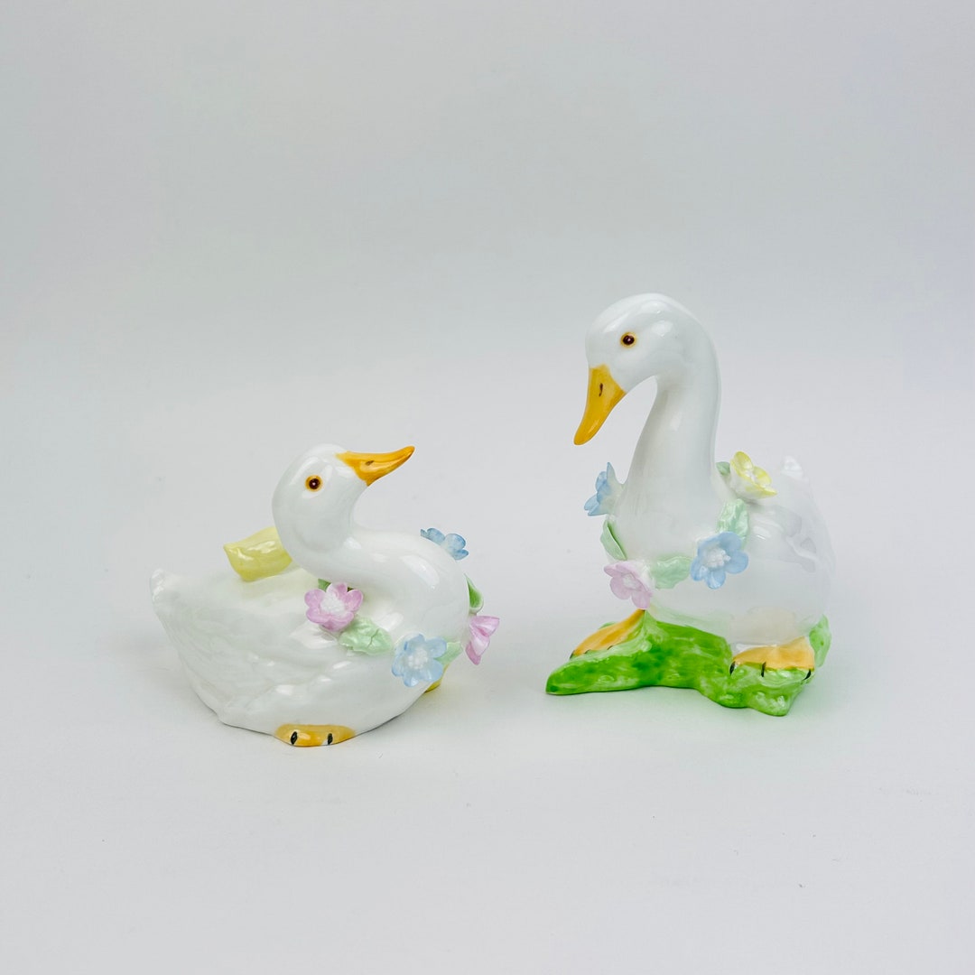 Vintage Ceramic Porcelain Pair White Goose Family With Babies Figurine ...