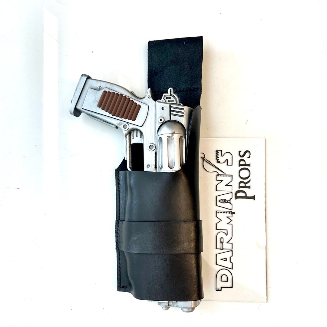 Fallout Brotherhood of Steel Squire 10mm Revolver on the Belt Holster ...