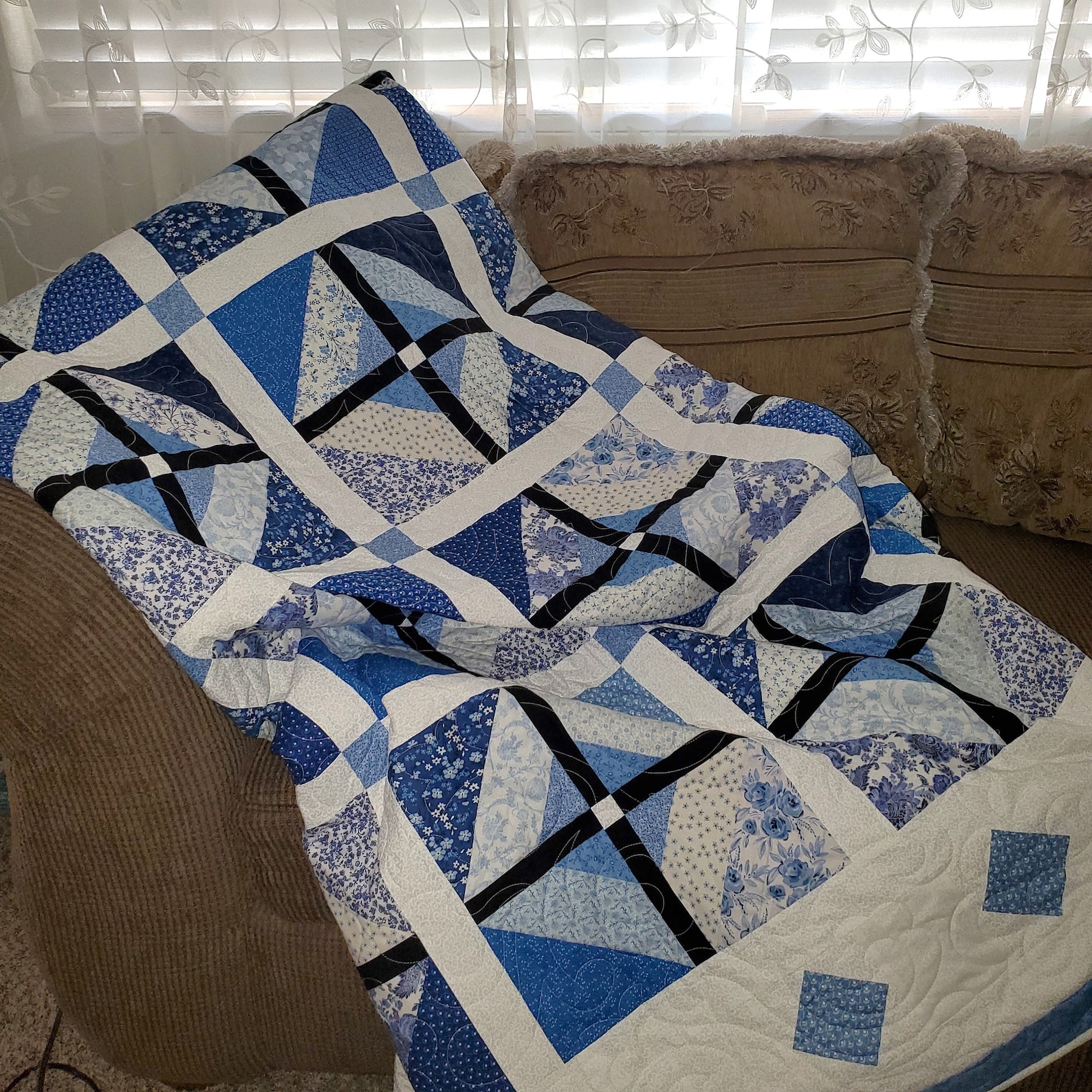 CAFE WINDOWS QUILT - Etsy