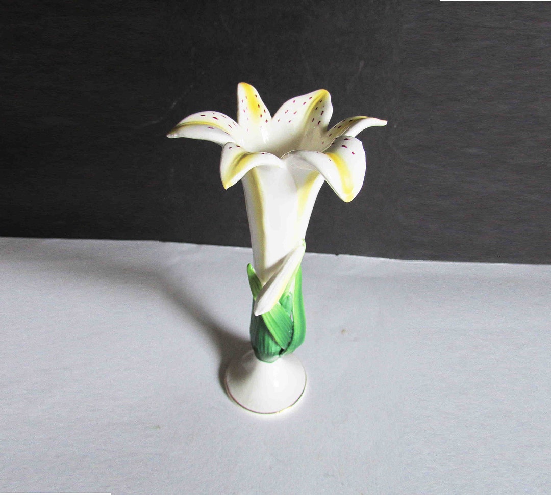 Lefton China Japan Made Vintage Lily Flower Figure 5.5 Inches Tall FREE ...