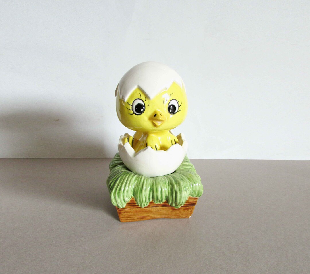 Tweety Bird Chick Hatching in Nest 1980s Spring Easter Molded Ceramic ...