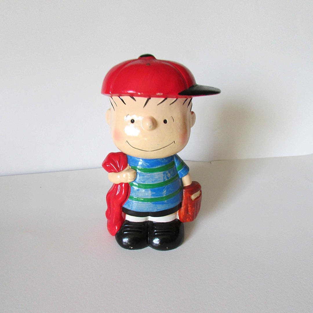 Vintage Linus Baseball Coin Bank, Peanuts, Charles Schulz, 7 3/4 Inches ...