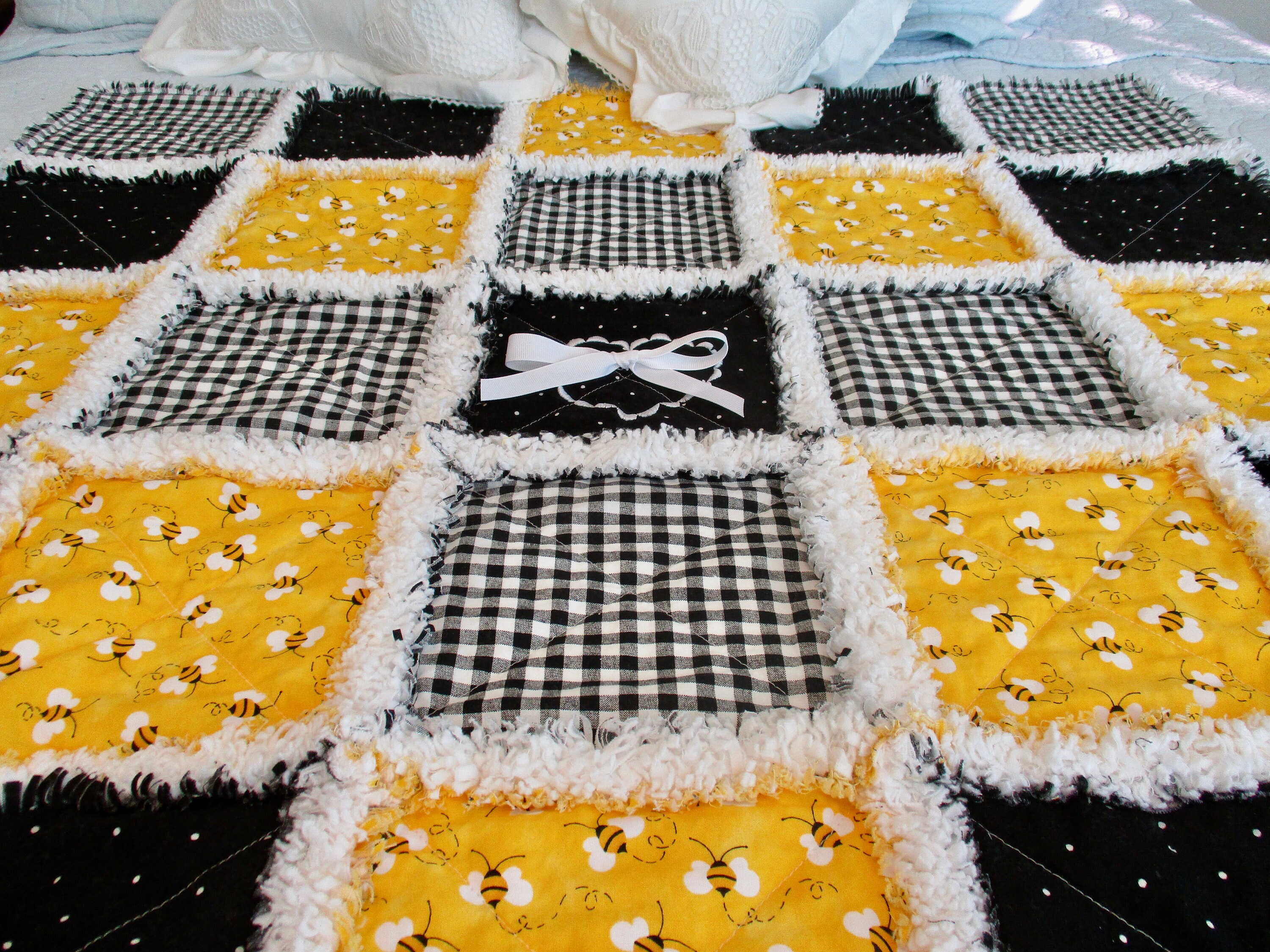 Bumble Bee Rag Quilt / Handmade Baby Rag Quilt / Child Rag Quilt / Lap ...