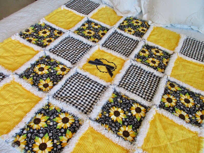 Sunflower/bumble Bee Rag Quilt / Baby Rag Quilt / Child Rag - Etsy