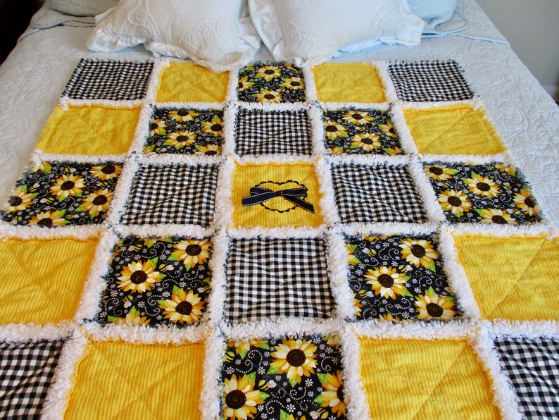 Sunflower/bumble Bee Rag Quilt / Baby Rag Quilt / Child Rag - Etsy