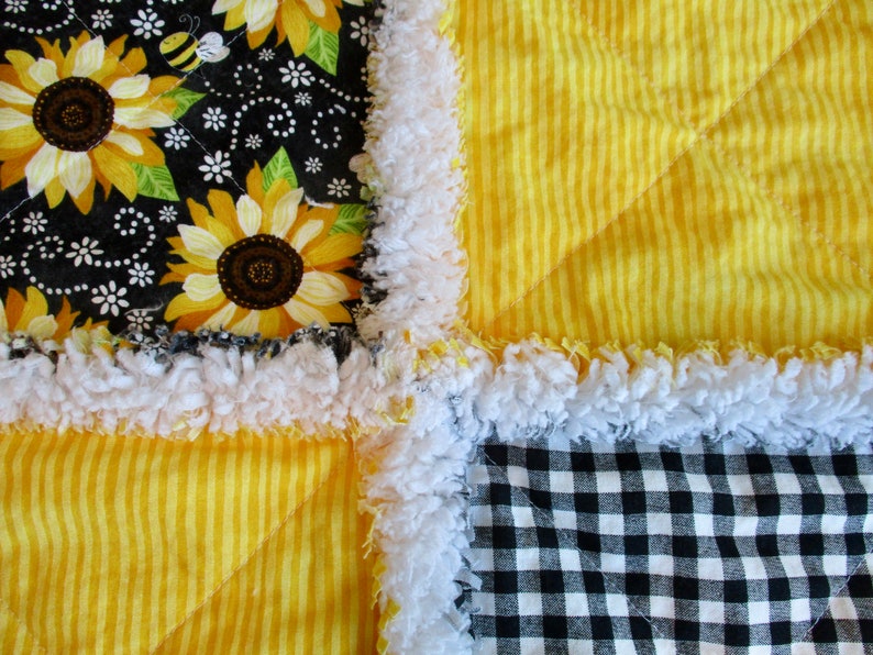 Sunflower/bumble Bee Rag Quilt / Baby Rag Quilt / Child Rag - Etsy
