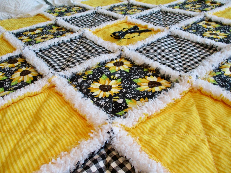 Sunflower/bumble Bee Rag Quilt / Baby Rag Quilt / Child Rag - Etsy
