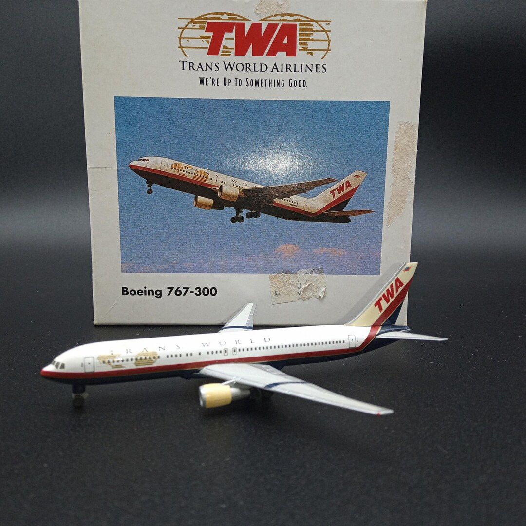 Miniature Model Airplane Collection TWA Boeing 767-300 1:500 Herpa ...