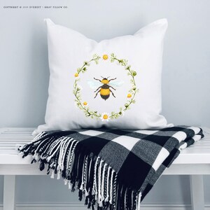 Spring Farmhouse Bee and Chamomile Throw Pillow, Honey Bee Pillow Cover ...