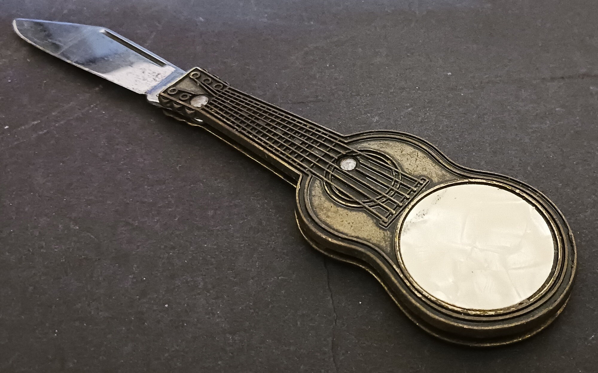 Guitar Shaped Knife