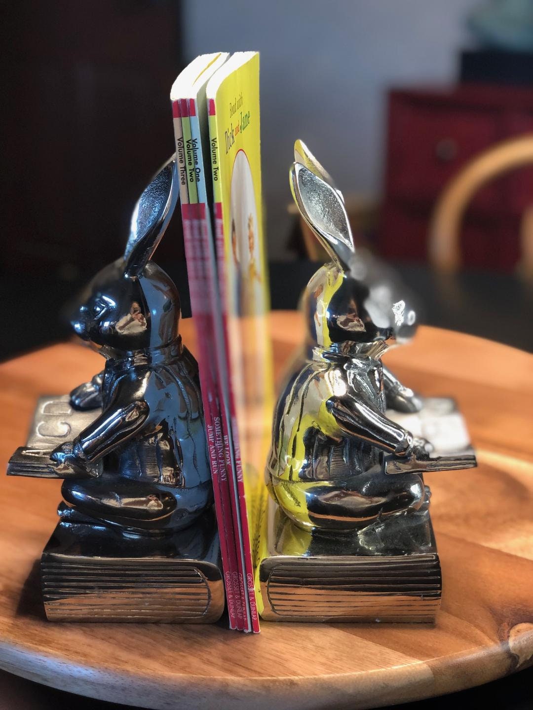 Vintage Rabbit/bunny Bookends/whimsical/reading Bunnies Sitting on a ...