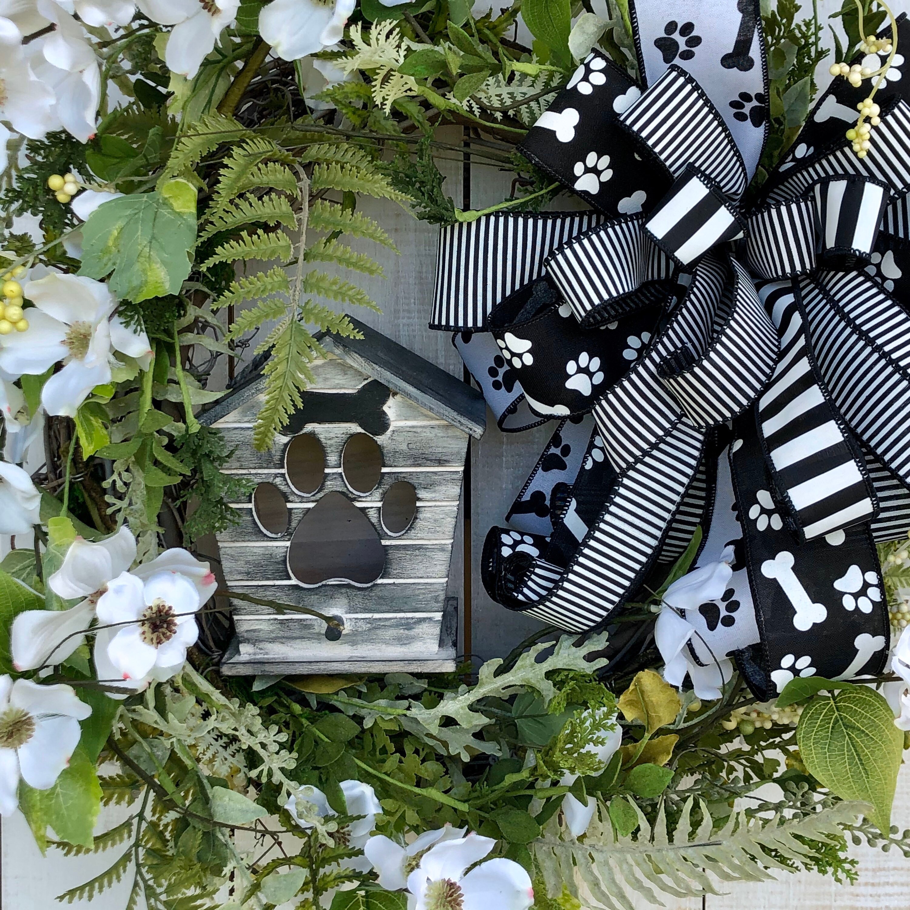Dog wreath dog paw farmhouse decor dog birdhouse wreath | Etsy