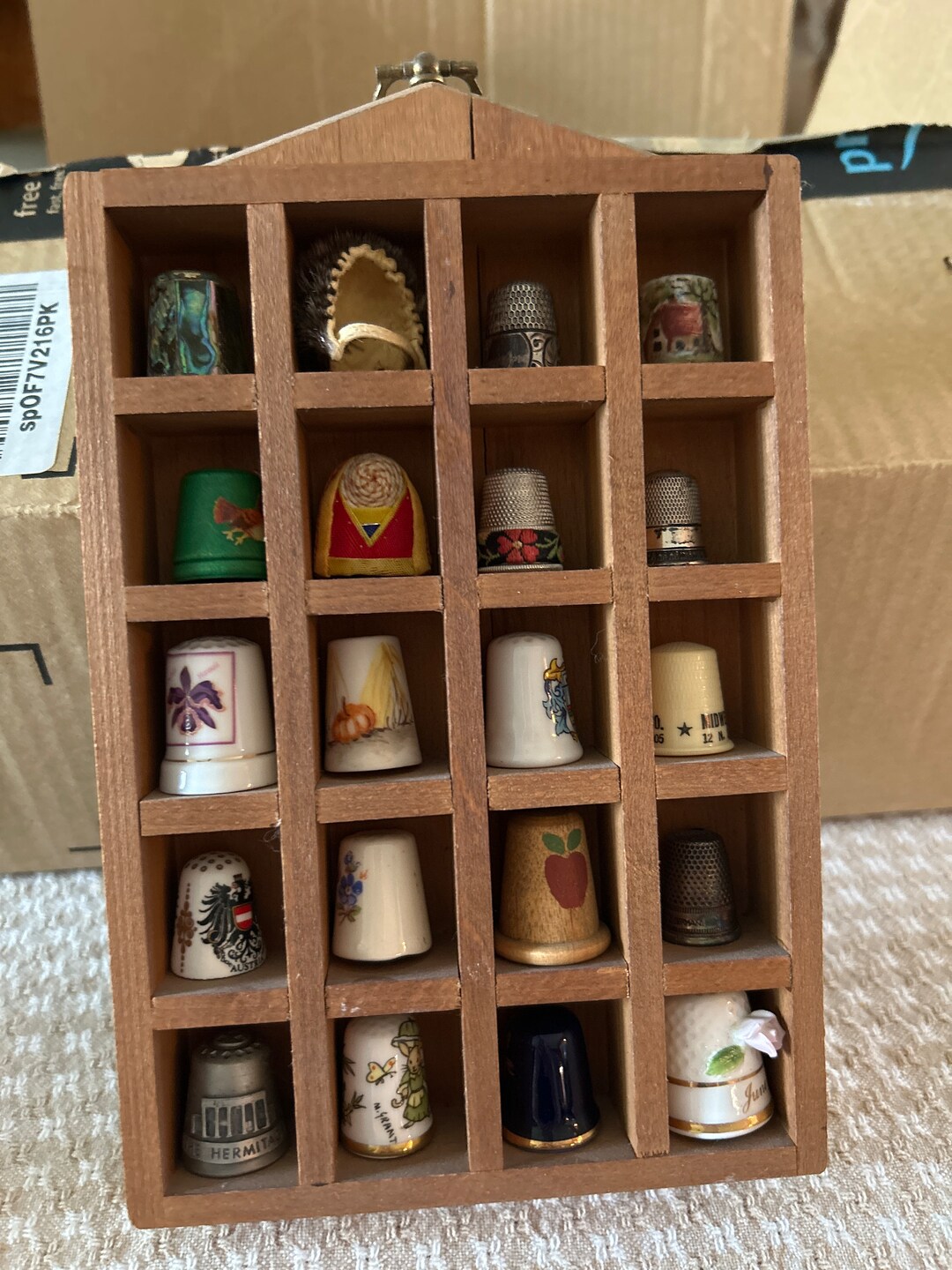 20 Vintage Thimbles Inn Wood Display Case - Etsy